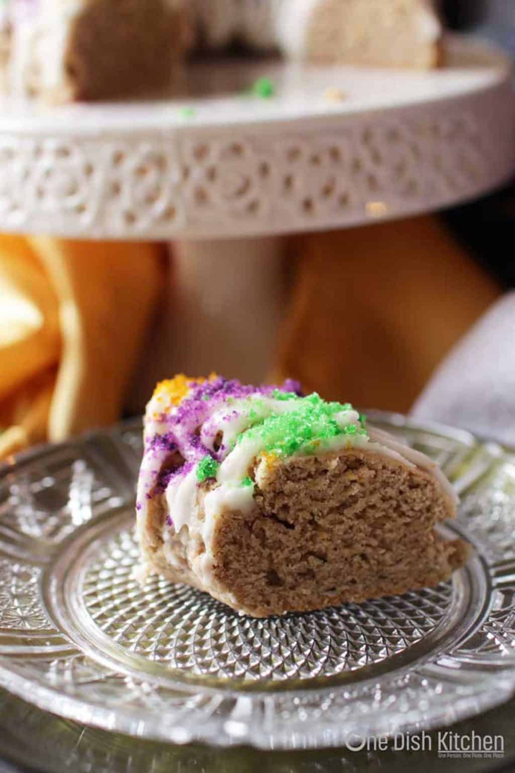Mini King Cake Recipe - One Dish Kitchen