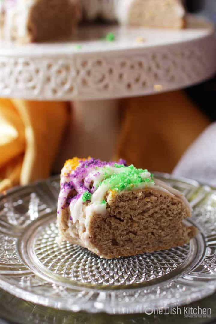 Mini King Cake Recipe - One Dish Kitchen