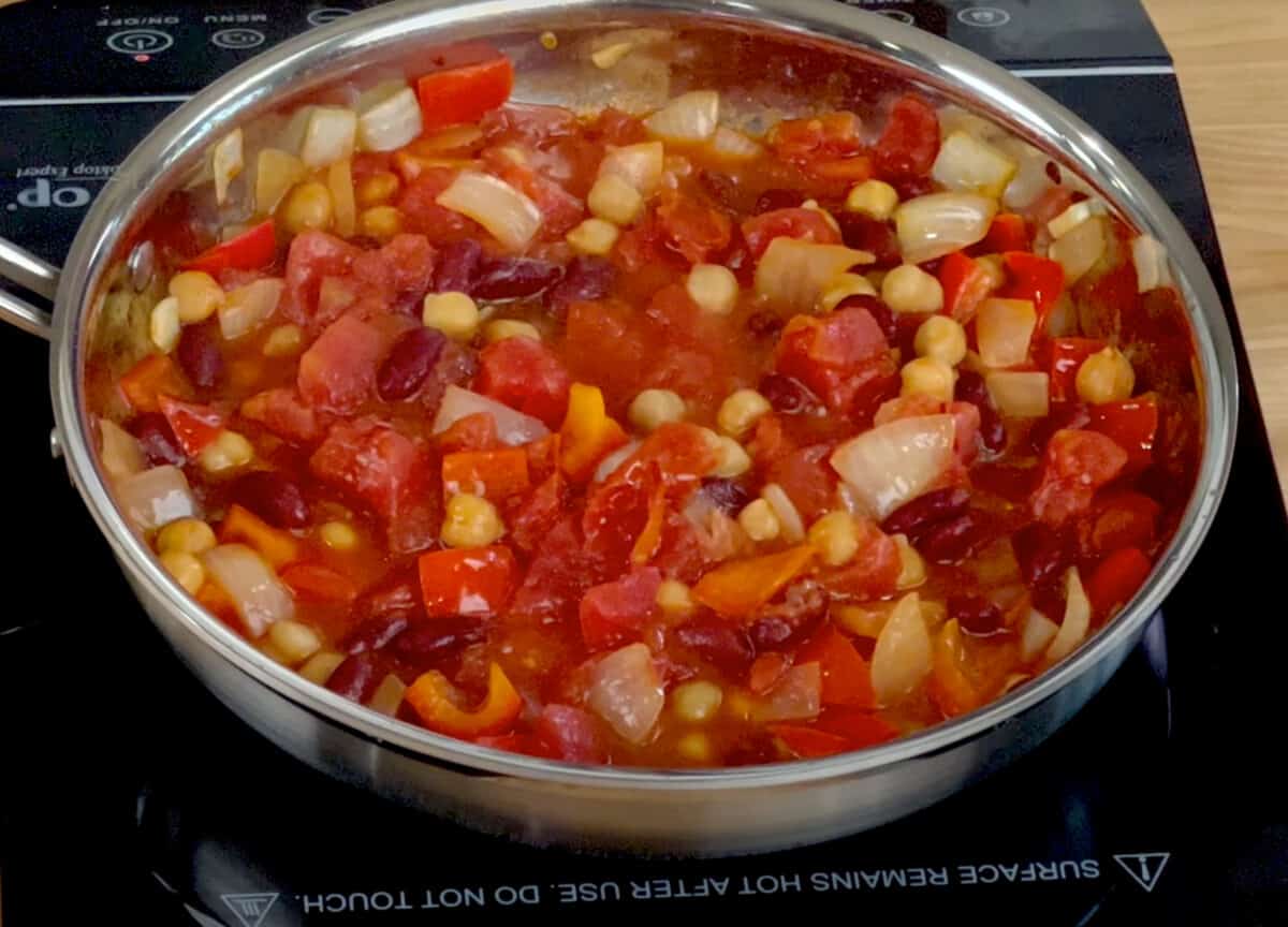 Vegetarian Chili Recipe | Single Serving | One Dish Kitchen