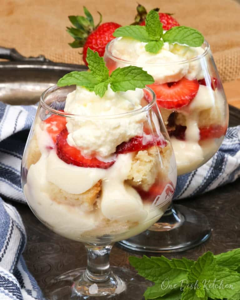 Easy Trifle Recipe - One Dish Kitchen